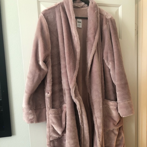 Soma | Accessories | Nwt Plush Pink Robe | Poshmark